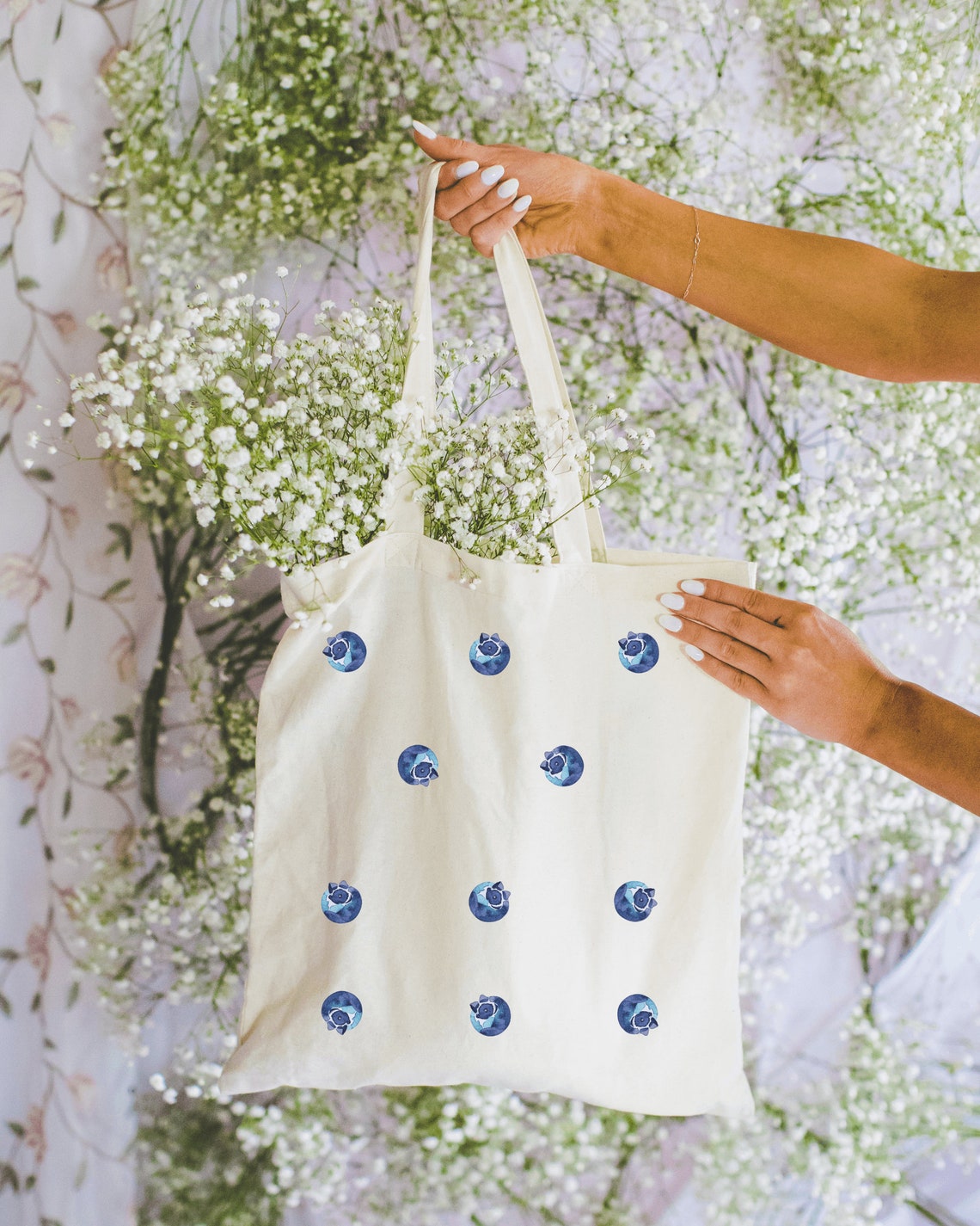 Minimalist Blueberry Tote Bag, Garden Girl Blueberries Tote Bag, Berry ...