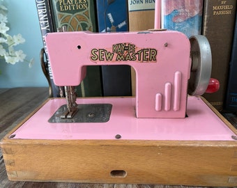 Vintage Pink Wilson Sewing Box With Attached Lid for Sewing Supplies ...