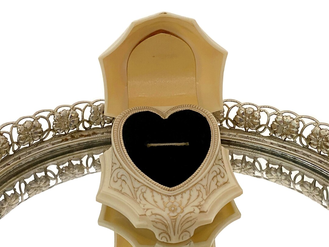 Antique Ring Box, Celluloid Clam Shell With Velvet Heart Interior - Etsy