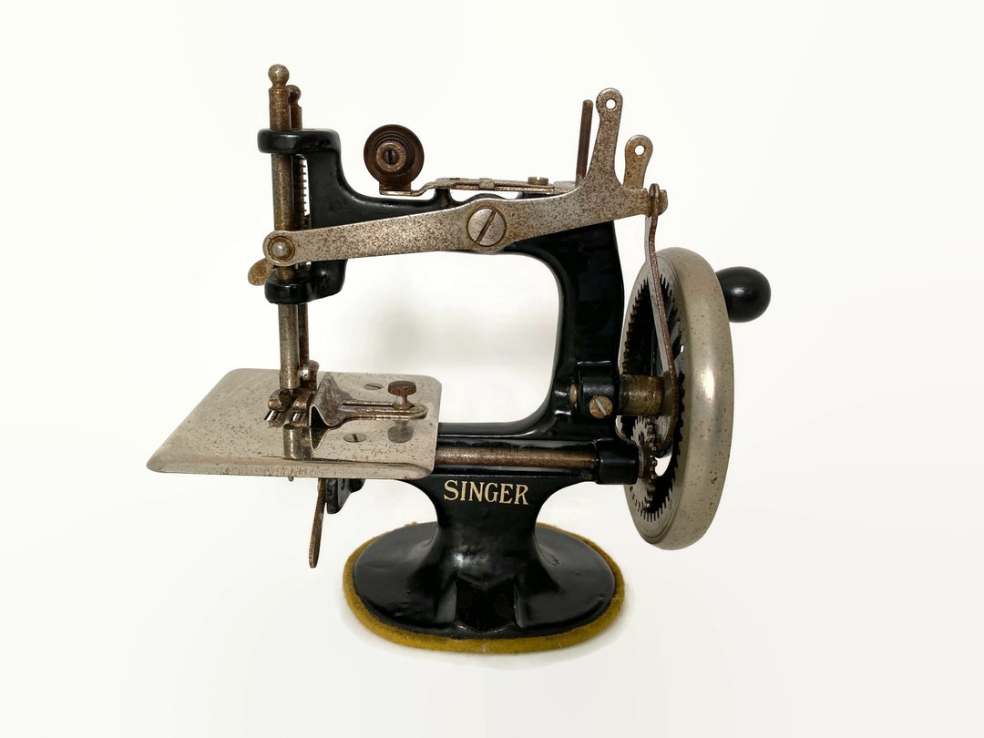 Vintage Early Singer Sewing Machine Model 20 With 7 Spokes - Etsy