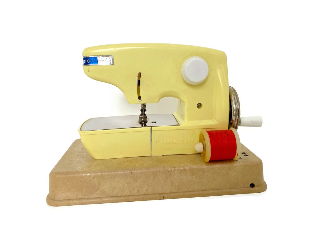 Midcentury Toy Sewing Machine - Little Betty Midinette Electric Made in ...
