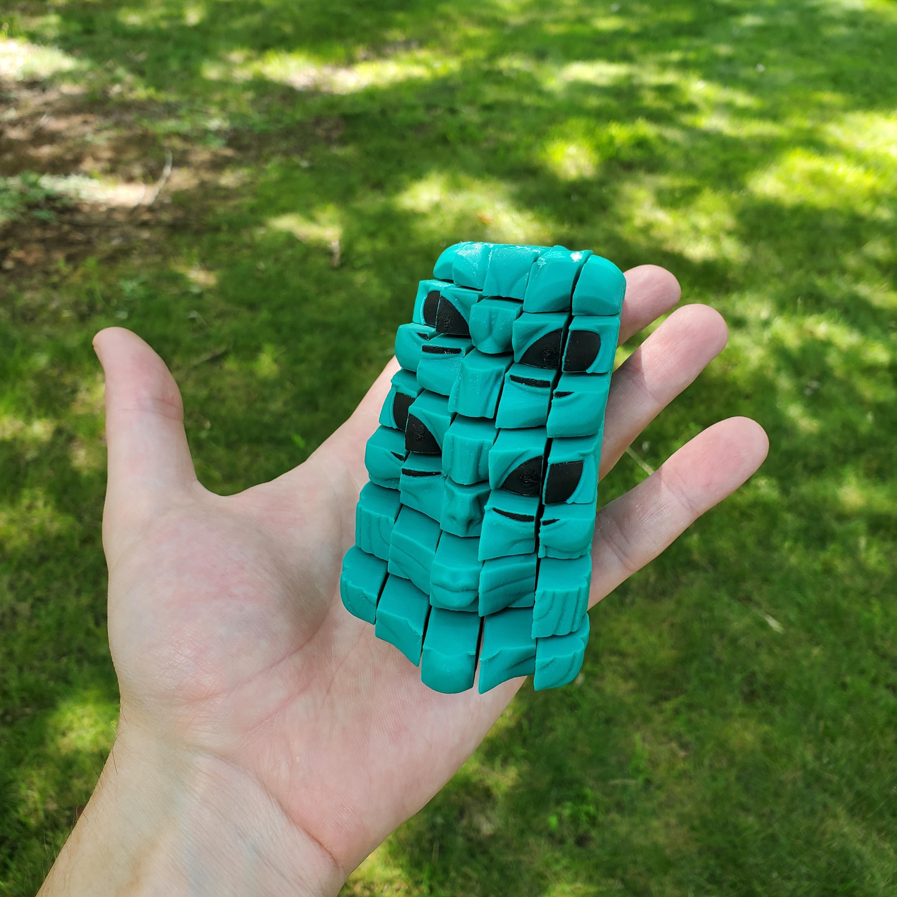 3D Printed Articulating Alien Cube With Mountable Housing Unit - Etsy