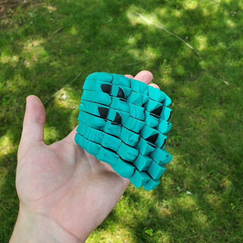 3D Printed Articulating Alien Cube With Mountable Housing Unit - Etsy