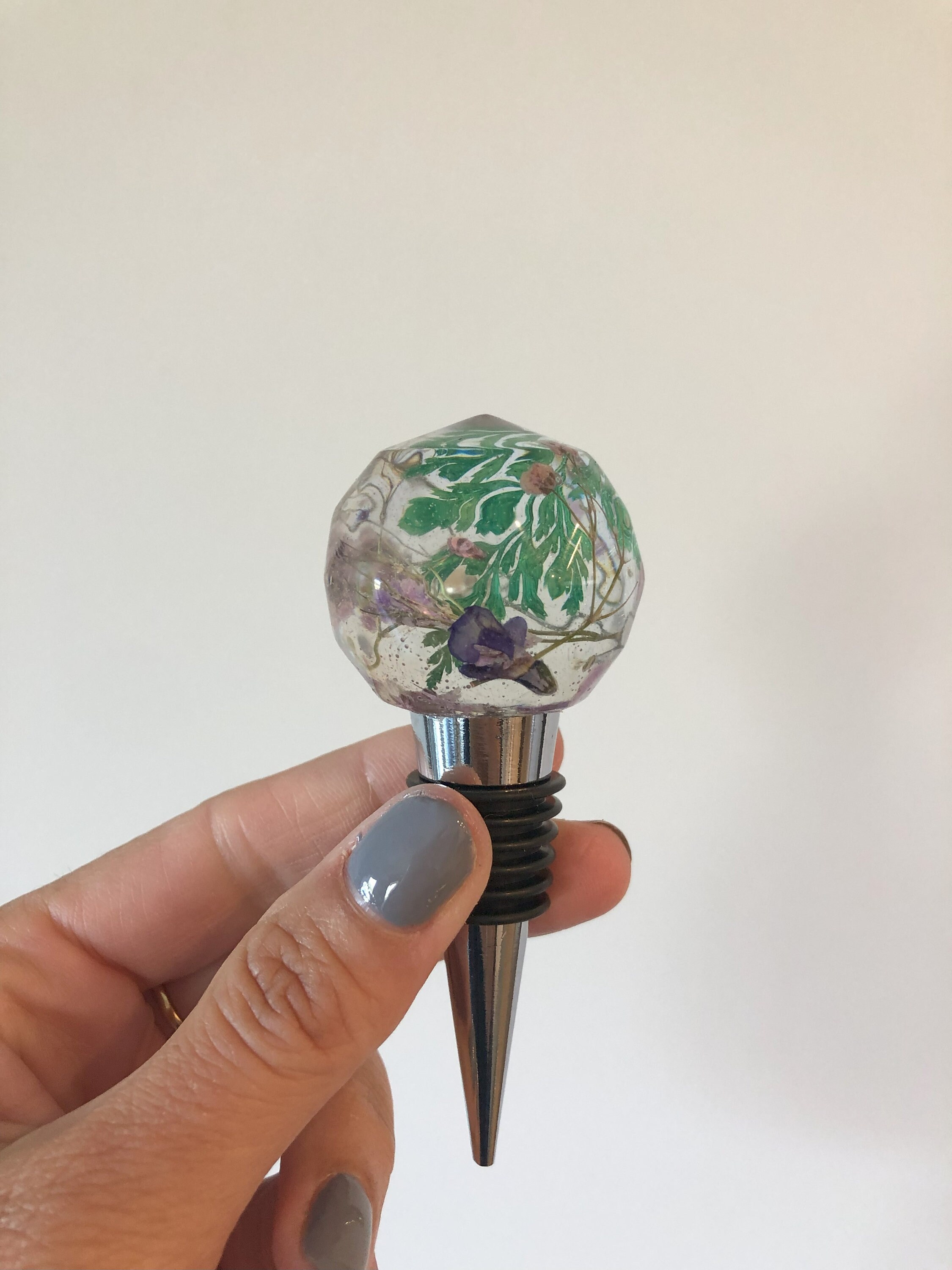 Floral Wine Bottle Topper, Handmade Resin Wine Stopper, Kitchen Tool ...