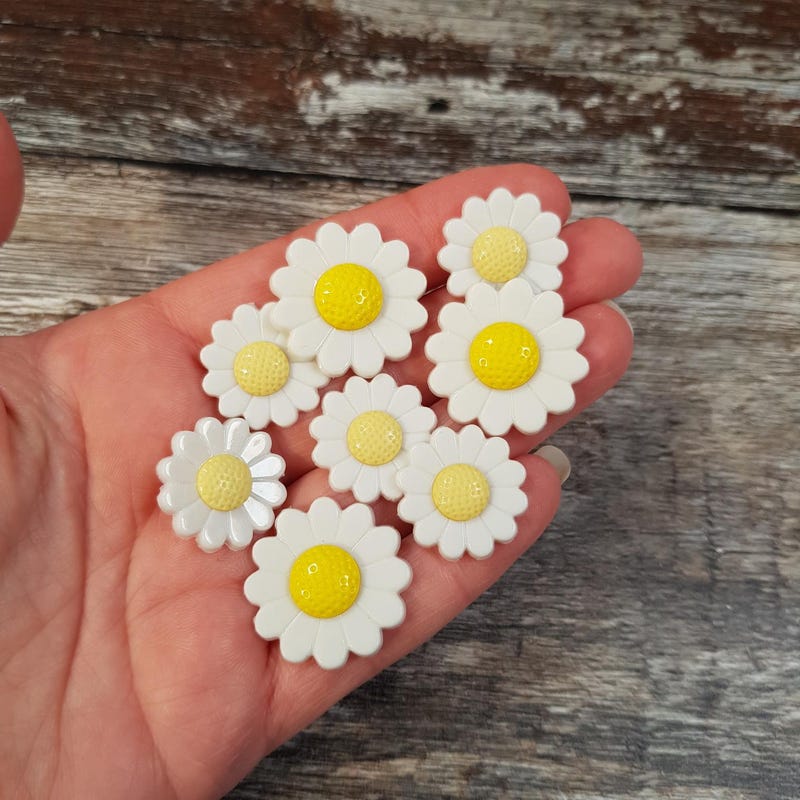 Daisy Buttons - Etsy UK