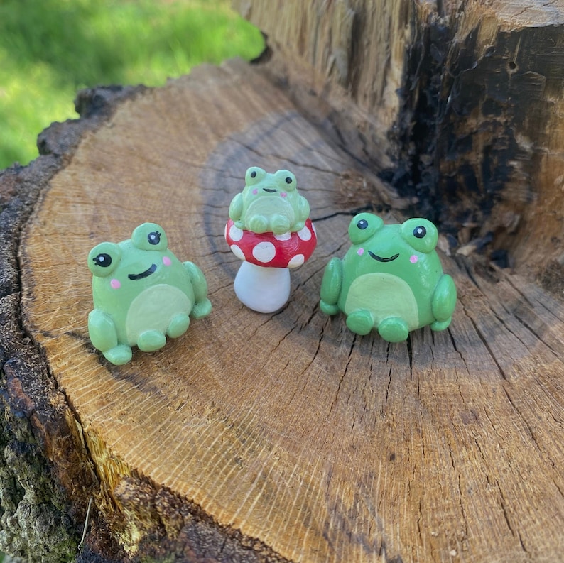 Mini Clay Frog Family | Cottagecore Frog Figurines | Clay Frogs With ...