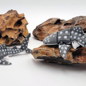 Mini Whale Shark Fidget Toy - Unique Articulated 3D Printed Marine ...