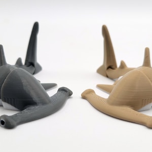 Articulated Mini Hammerhead Shark Fidget Toy - Unique 3D Printed Marine ...