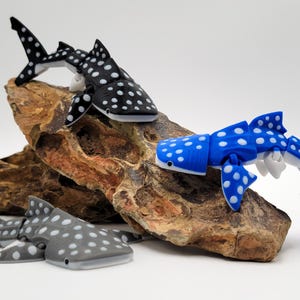 Mini Whale Shark Fidget Toy and Keychain - Unique Articulated 3D ...