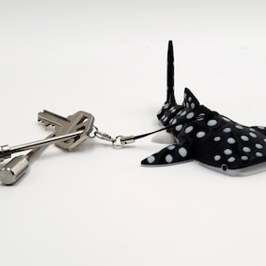Mini Whale Shark Fidget Toy and Keychain - Unique Articulated 3D ...