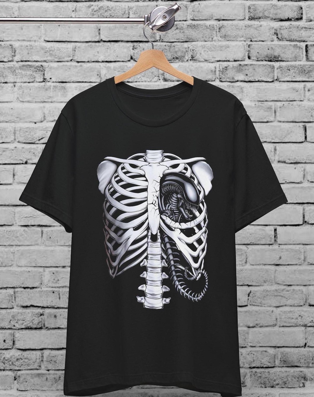 Alien Xenomorph Chestburster Unisex T-shirt for Men & Women,alien Shirt ...