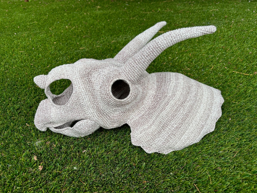 Chomp- Triceratops Skull Crochet Pattern - Etsy