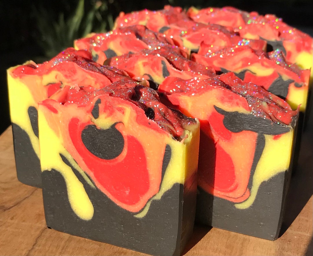 FIRESIDE LOUNGE SOAP Artisan Amber Bright Sensual Masculine Campfire ...