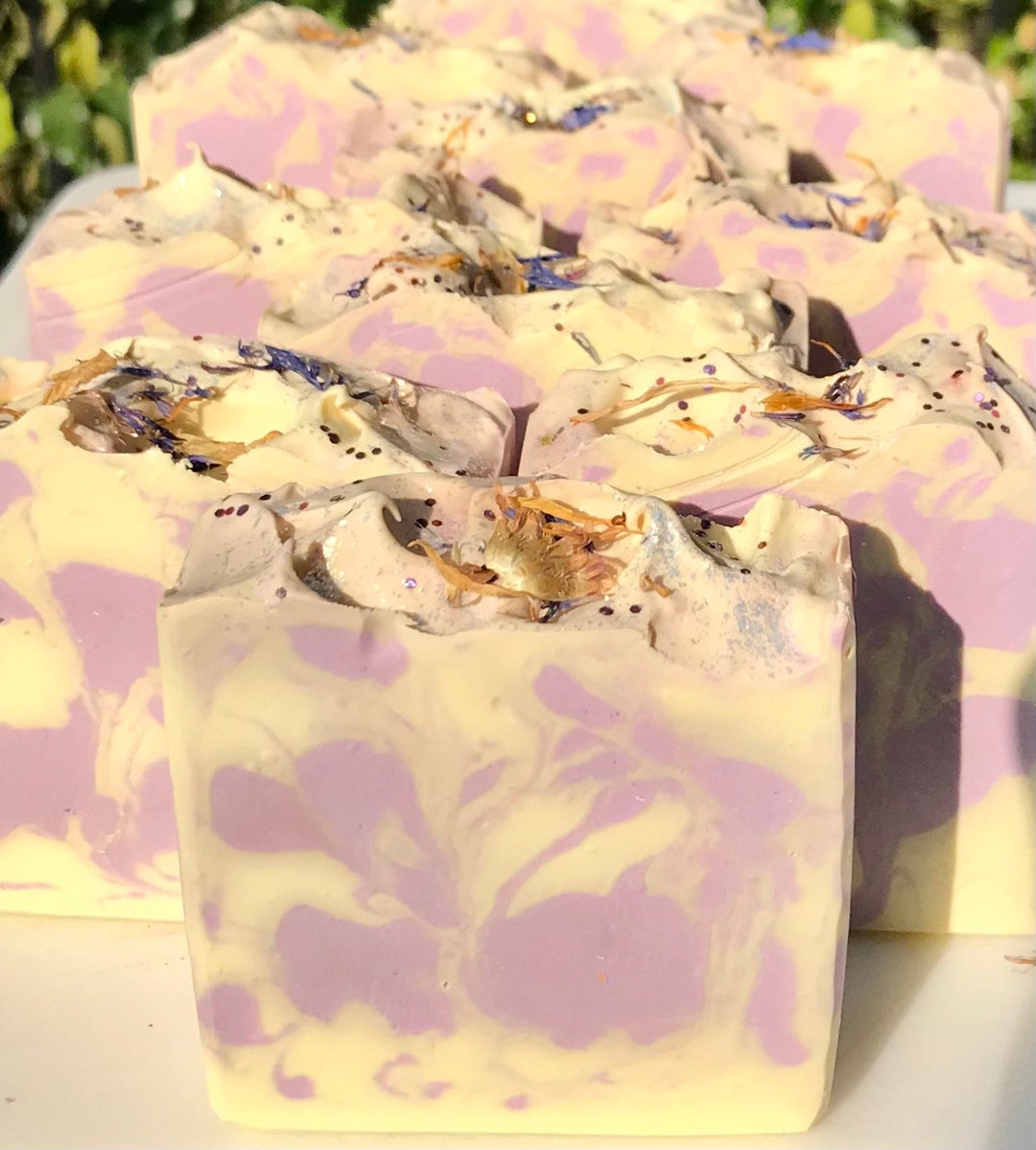 LEMON LAVENDER SOAP | Essential Oil Soap | Lemon Essential Oil Soap ...