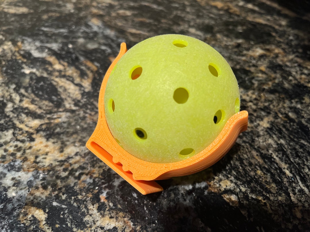 Holder Clip for Pickleball Balls - Attaches to Backpacks, Belt Loops ...