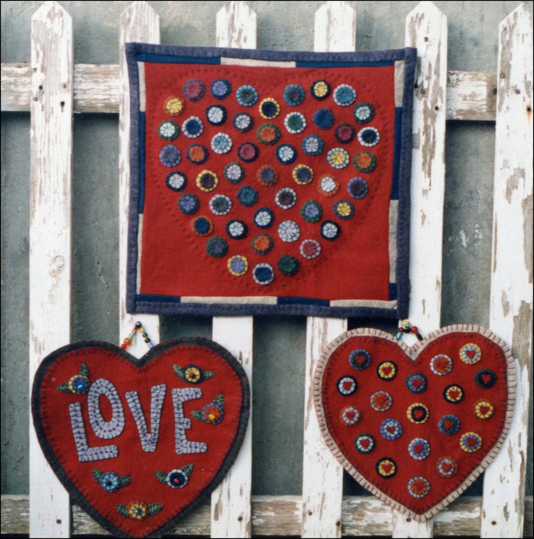 Primitive Valentine Pattern Heart Mini Quilt Wall Hanging Applique ...