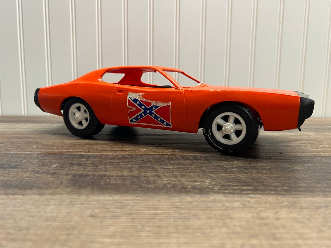 Dukes of Hazzard General Lee Toy Car: Vintage Dodge Charger, Gay Toys ...