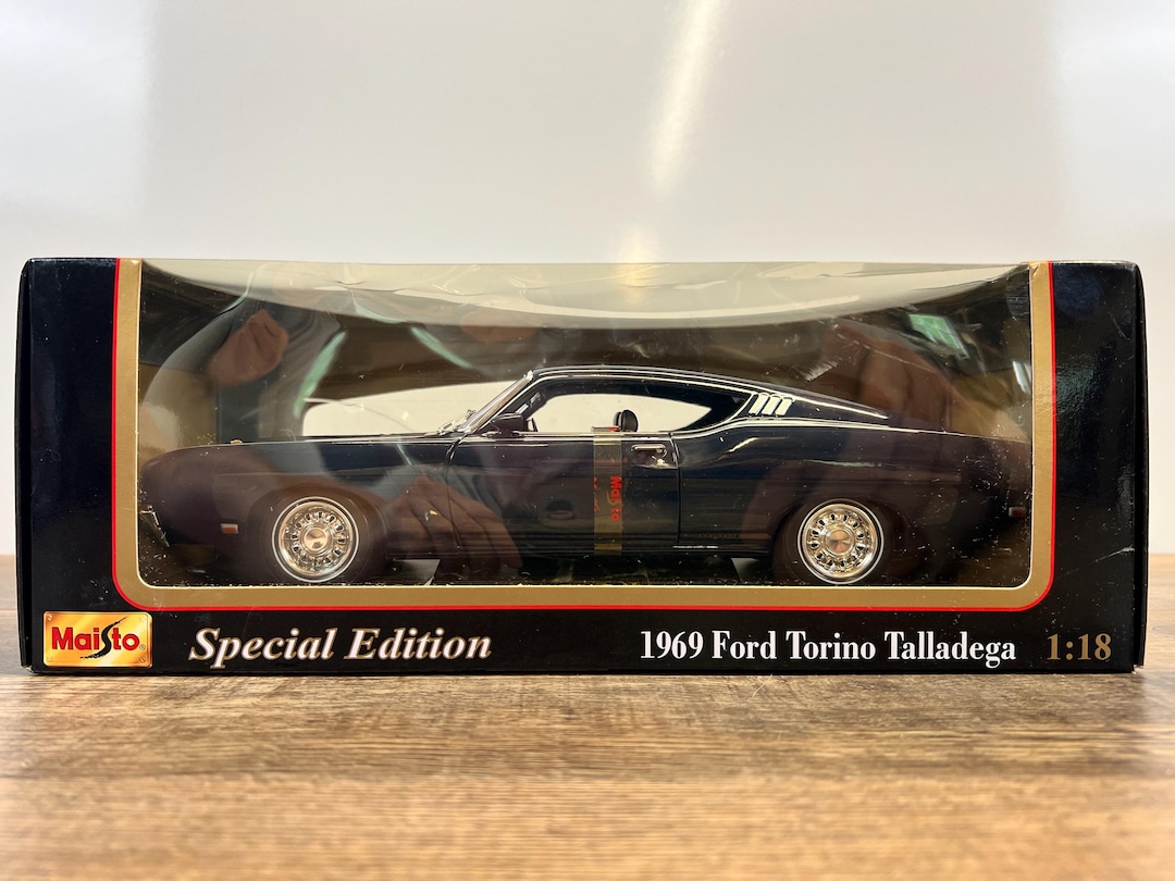 Ford Torino 1969 Talladega 1:18 Scale Diecast Model Car Maisto Special ...