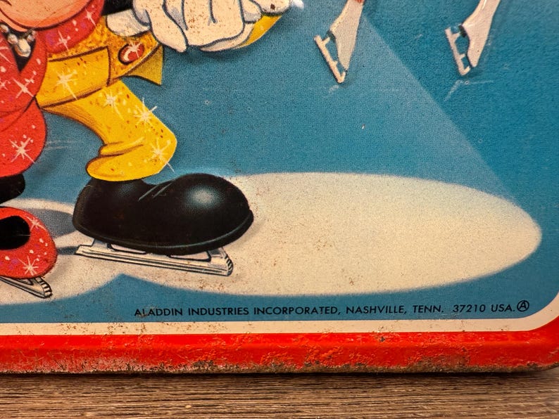 Vintage 1980 Walt Disney's World Aladdin Metal Lunchbox - Mickey Mouse ...