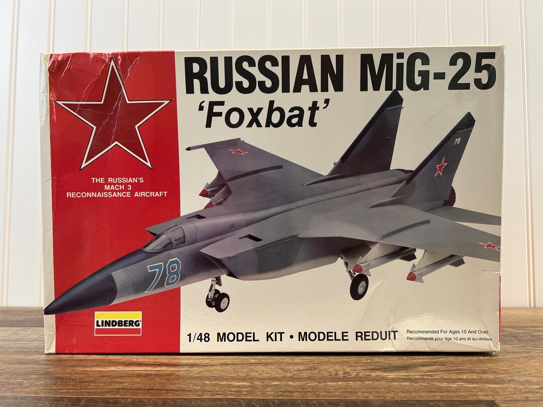Russian Mig-25 Foxbat Fighter Jet Lindberg 1/48 Plastic Airplane Model ...
