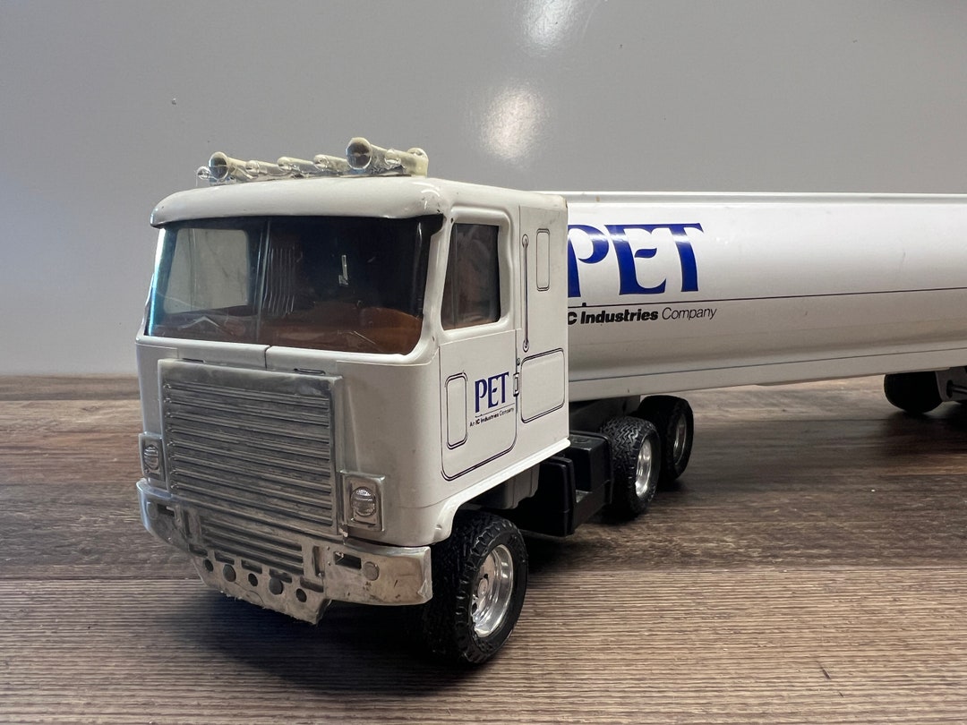ERTL Truck Pet Tanker 1980's Vintage Cab Over Engine Collectible Steel ...