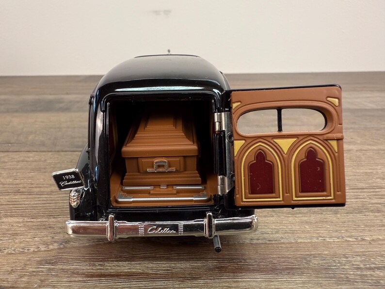 1938 Cadillac Hearse Diecast Model - National Motor Museum Vintage ...