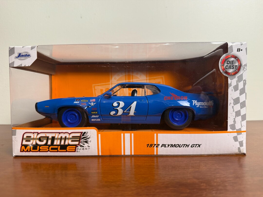 1972 Plymouth GTX Diecast Car Chevron Livery Jada 1:24 Bigtime Muscle ...