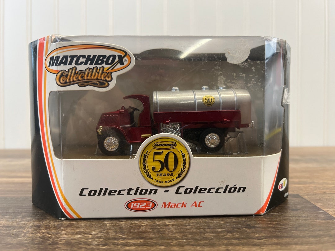 Matchbox Collectibles 1923 Mack AC 1:43 Scale 50 Years Anniversary ...