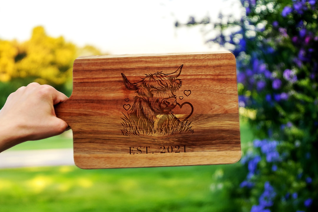 Highland Cow Chopping Board, Personalised Engraved Cutting Board ...