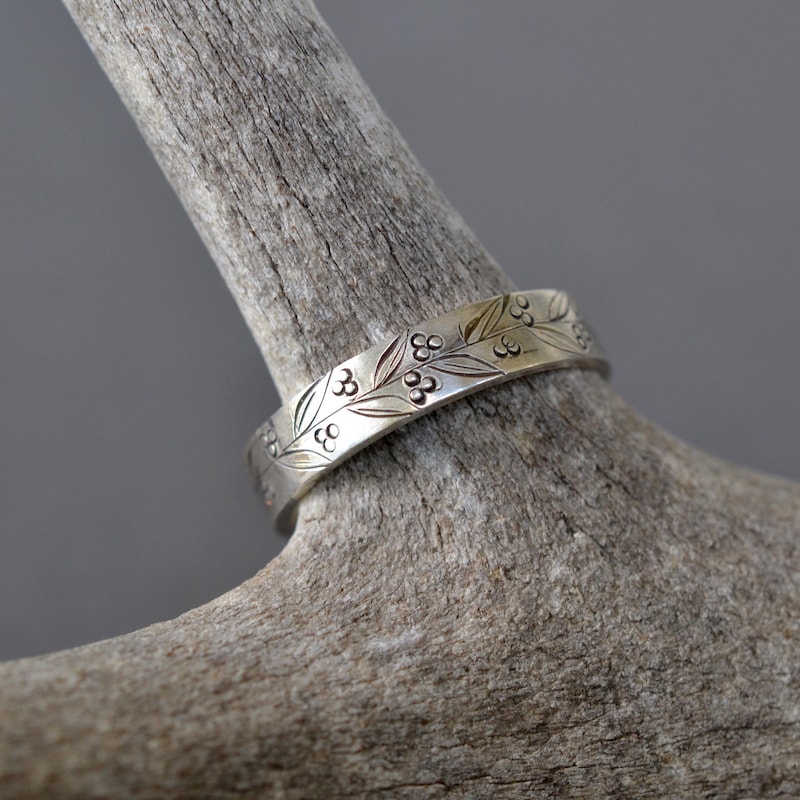 Hand Engraved Ring - Etsy