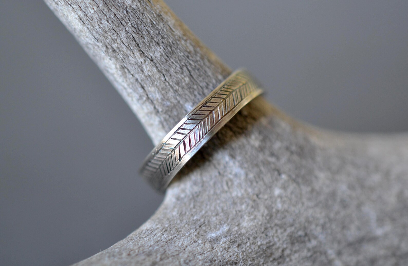 Hand Engraved Chevron Pattern Silver Wedding Ring 4mm Wide - Etsy