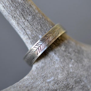 Hand Engraved Chevron Pattern Silver Wedding Ring- 4mm Wide Engraved ...
