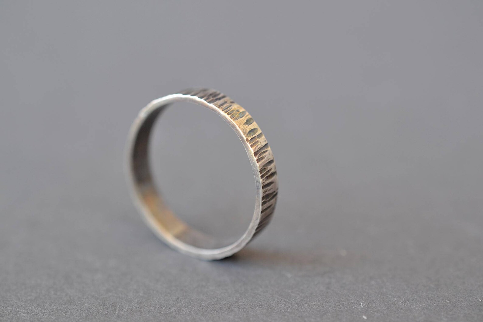 Wood Grain Ring Rustic Wedding Band Simple Textured Ring - Etsy