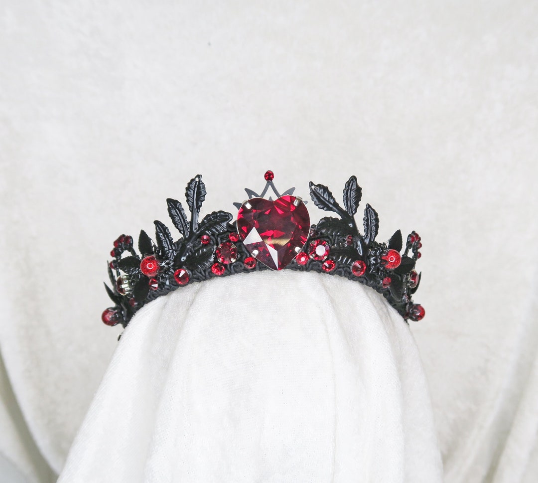Black Flaming Heart Crown by Loschy Designs - Etsy