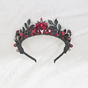 Black Flaming Heart Crown by Loschy Designs - Etsy