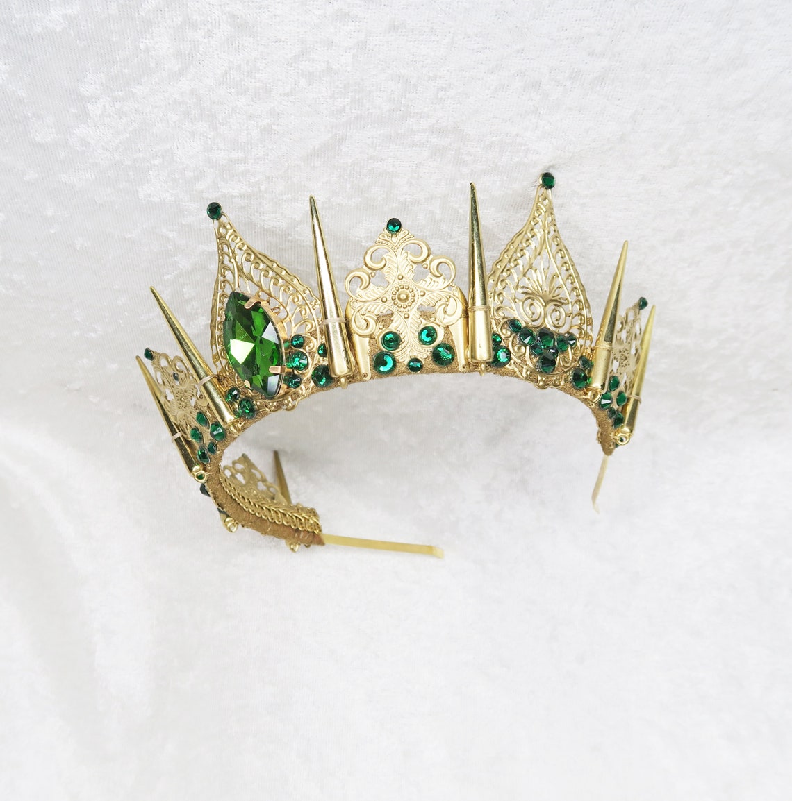 Evil Queen Emerald Crown – Gold Filigree Gemstone Tiara - Etsy
