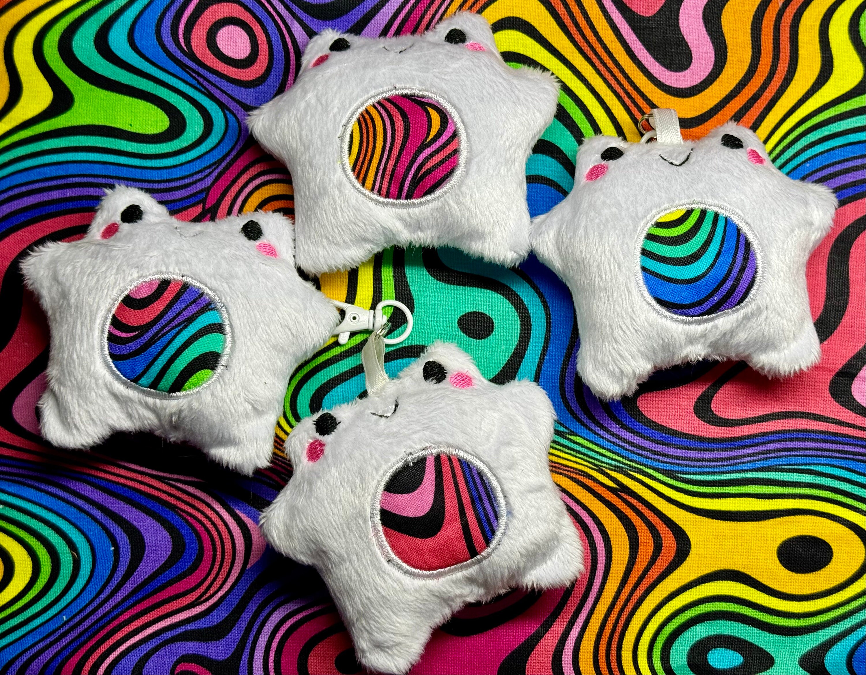 Cute Frog Plush Keychain Rainbow Frog Kawaii Clowncore Plush/keychain ...