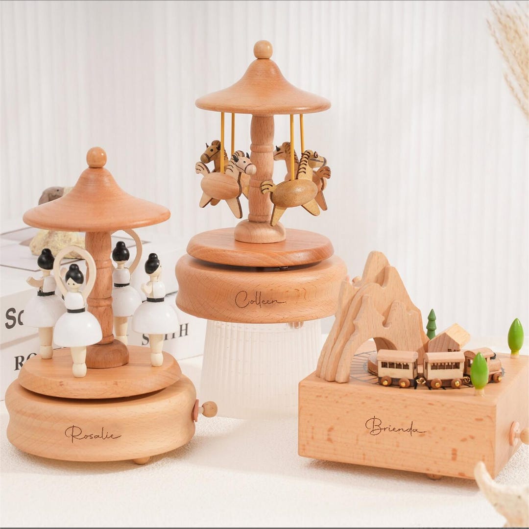 Personalized Wooden Carousel Music Box – Engraved Name, Baby Gift - Etsy