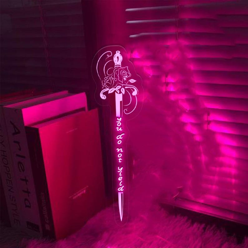 You Do Not Yield Neon Sign, Bookish Neon, Throne of Glass, Kingdom of ...