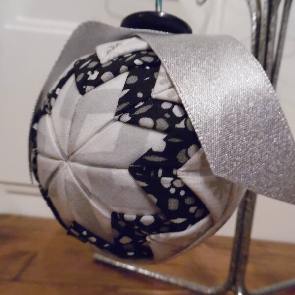 Quilted Ball Ornaments - Etsy