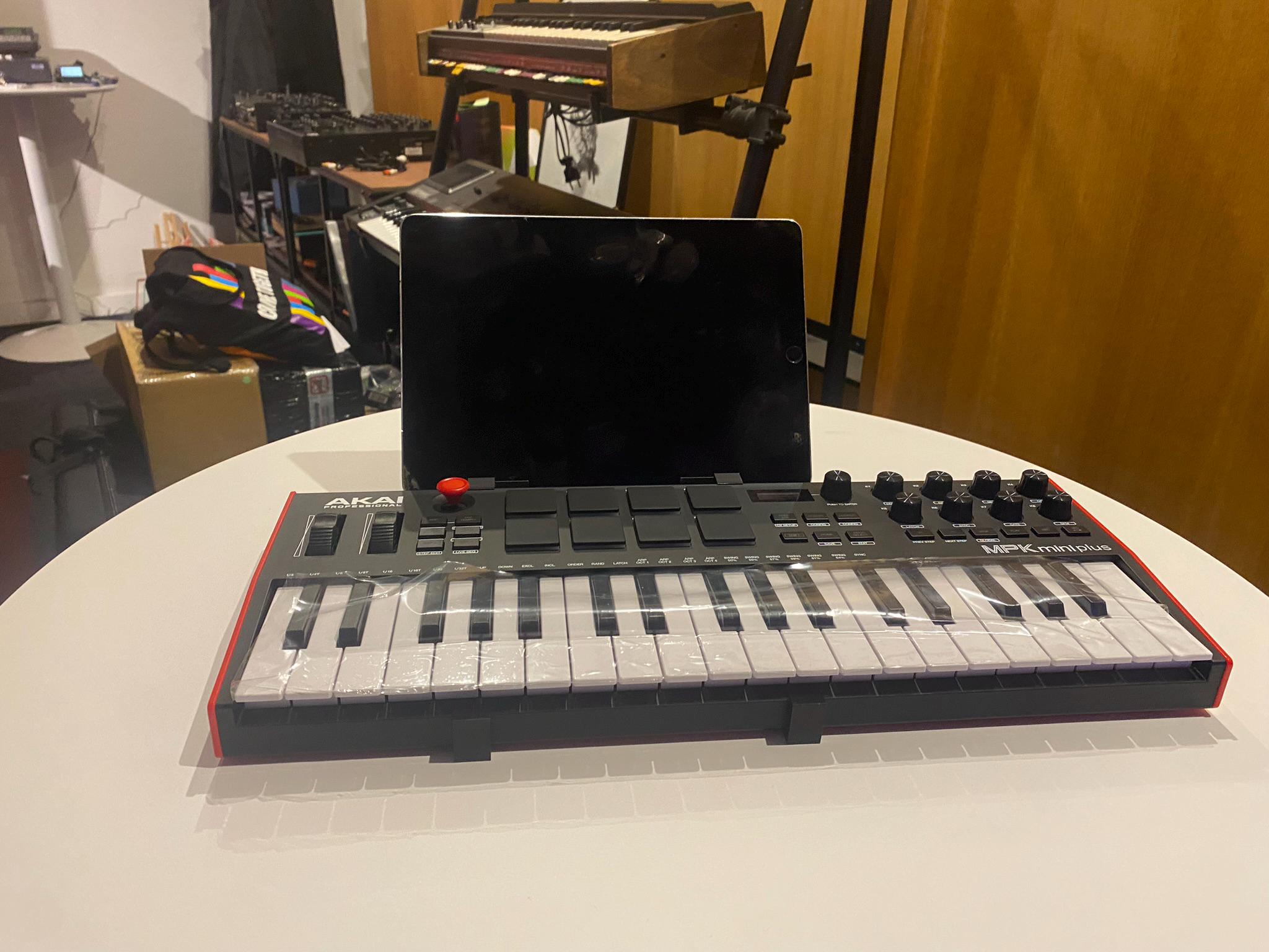 Clip Stand Holder for Akai MPK Mini Plus Attach Your iPad Tablet ...