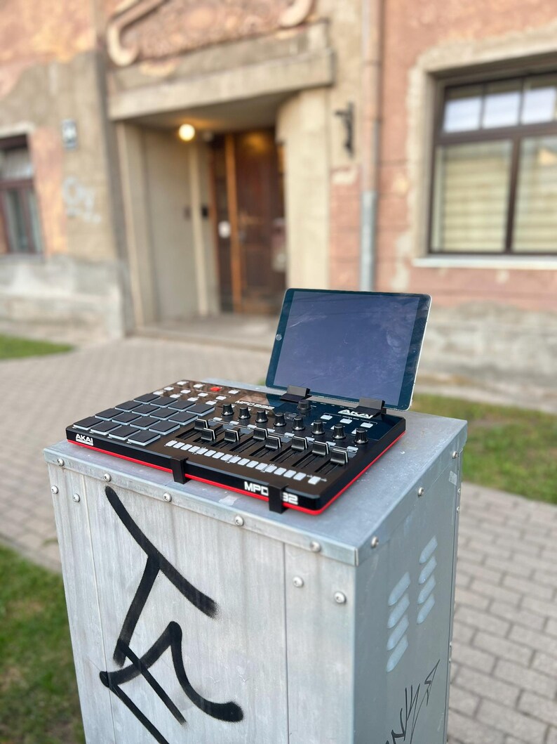 Clip Stand Holder for AKAI MPD232 Attach Your iPad Tablet / iPhone ...