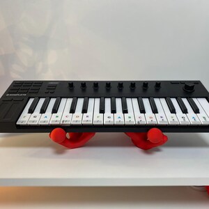 Generative Design Laptop Stand - Ergonomic Desktop and Music Studio ...