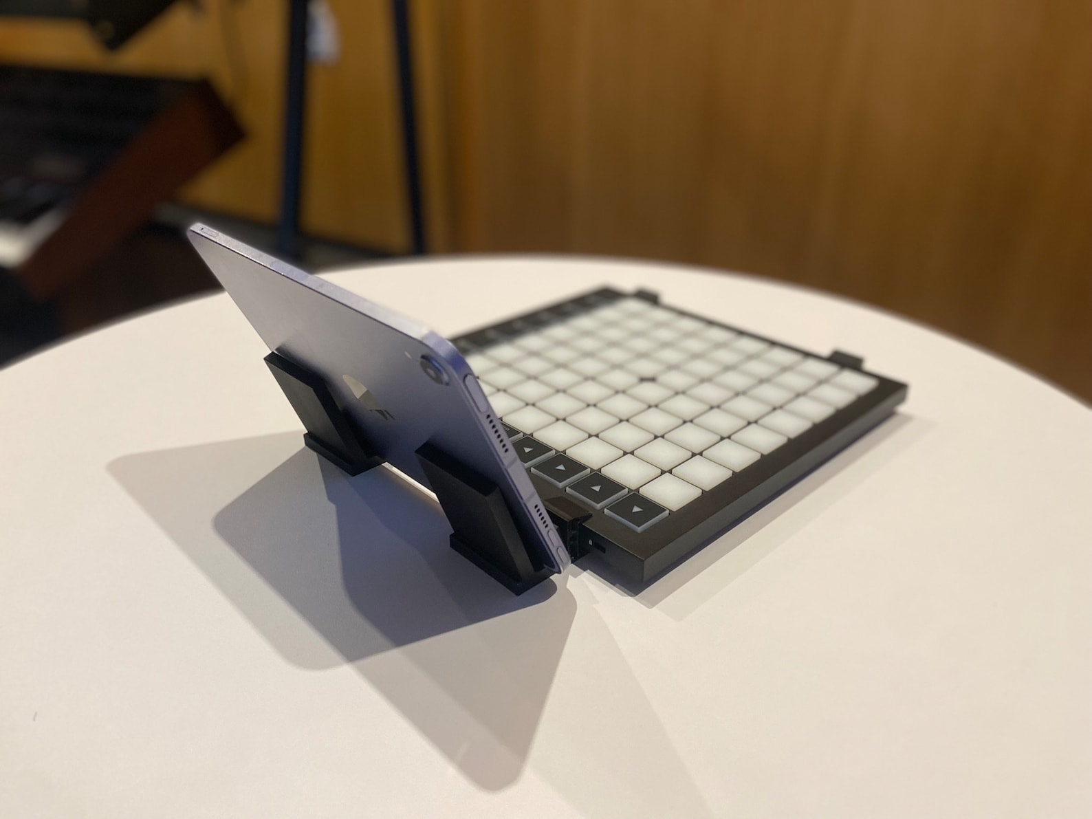 Clip Stand Holder for Launchpad X Attach Your iPad Tablet / iPhone ...