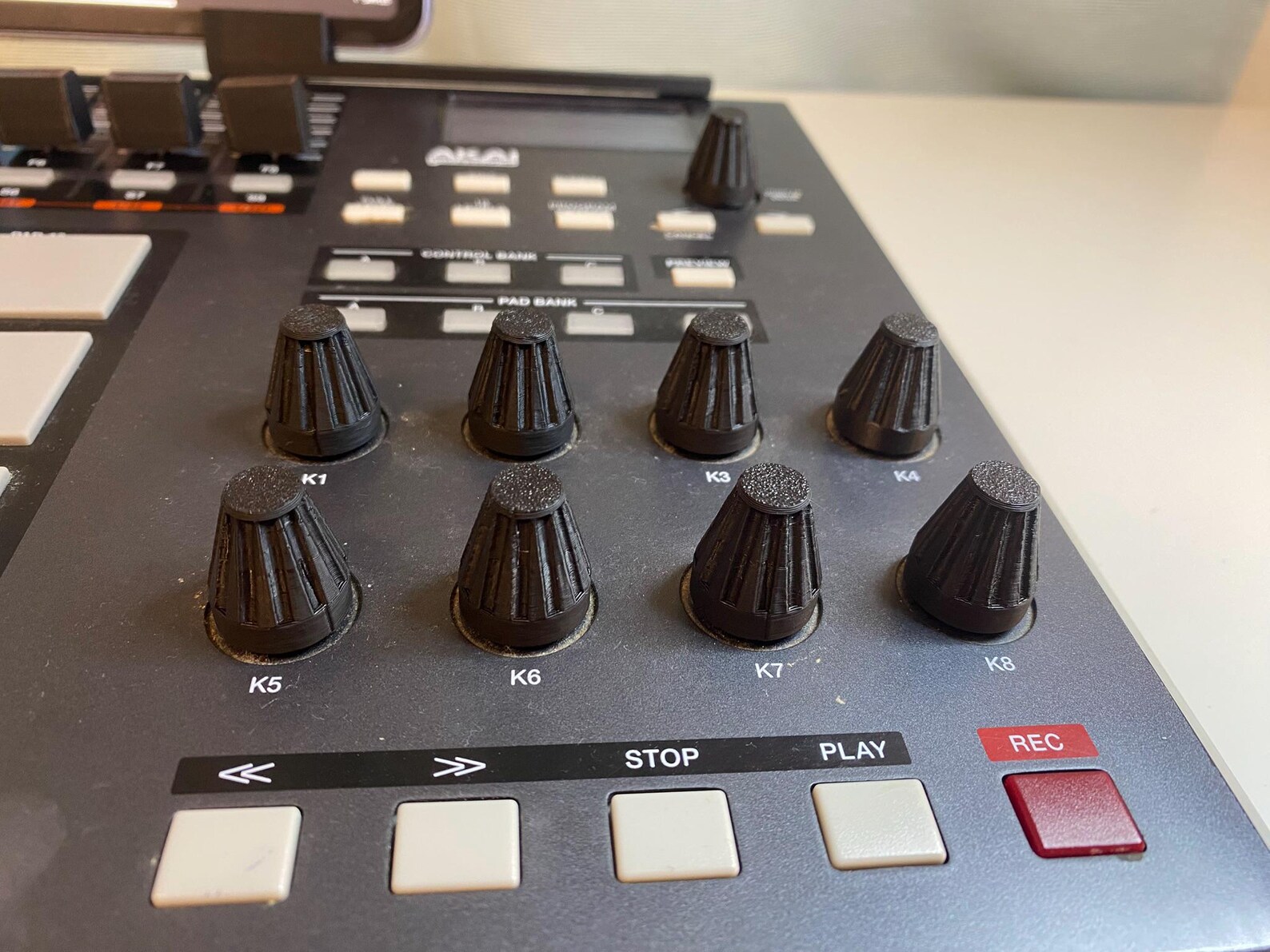 Custom 3d-printed Knobs (set of 5) for 6mm Pots – Fits Akai MPC, Roland ...