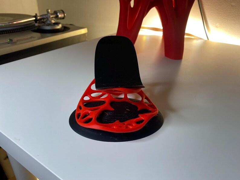 3D Printed Controller Stand Geometric Design Holder for Xbox, PS5, PS4 ...