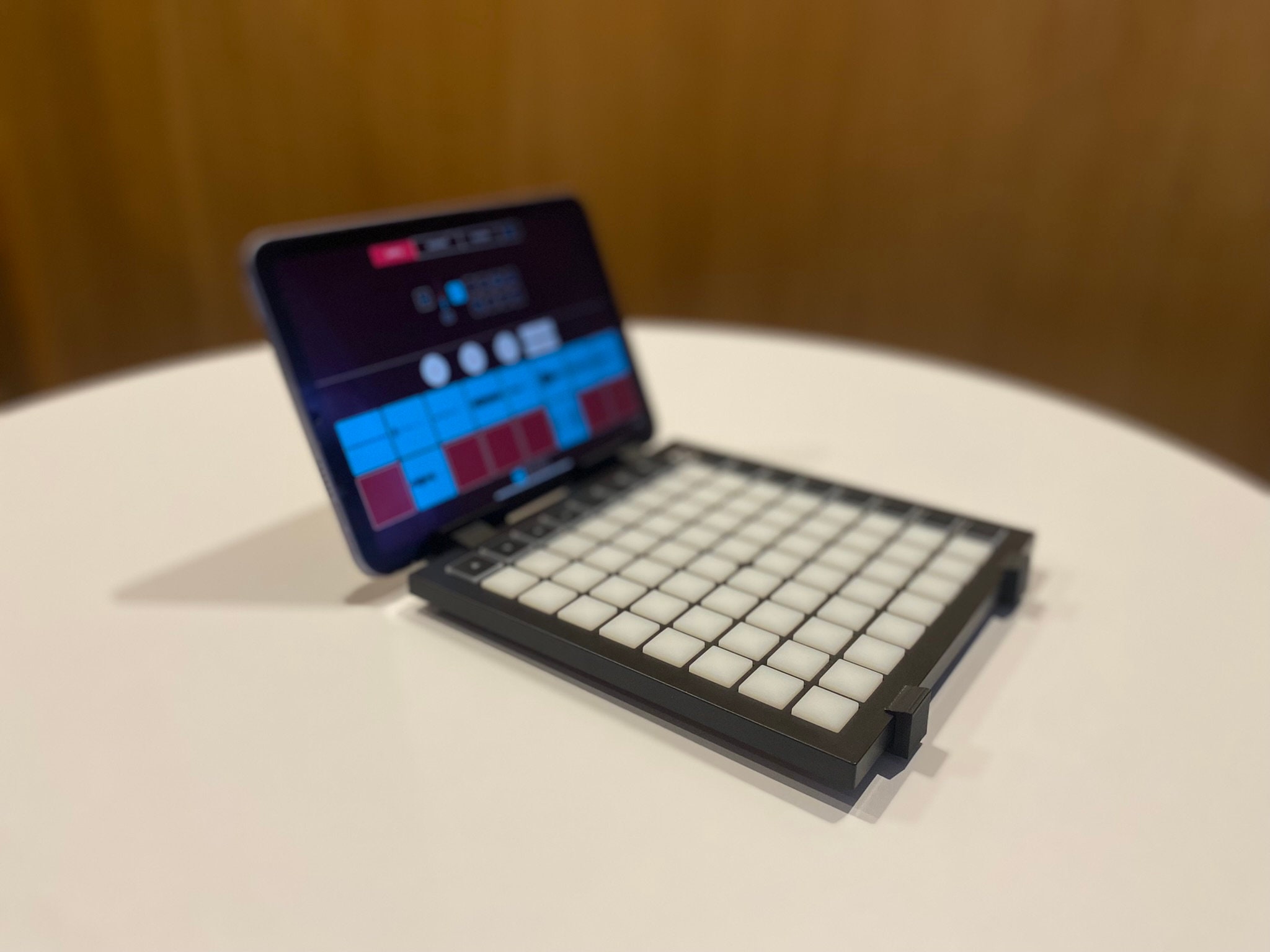 Clip Stand Holder for Launchpad Mini MK3 Attach Your iPad Tablet ...