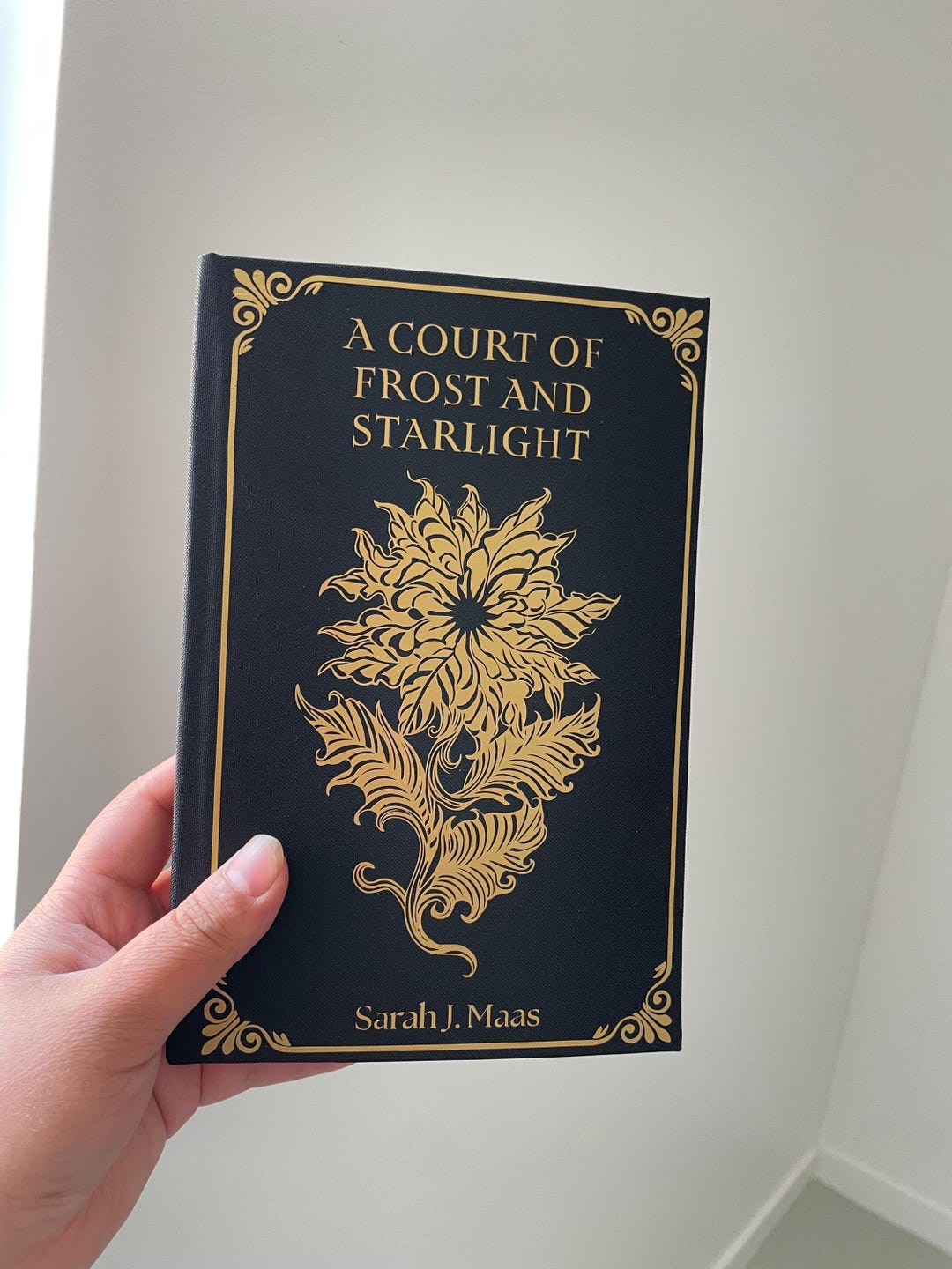 Acotar Series Rebinding / Black & Gold - Etsy