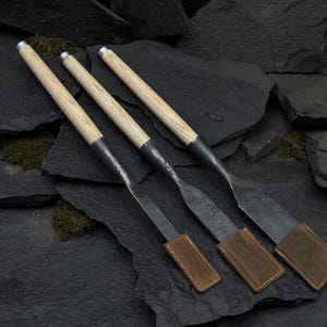 Timber Chisels - 52100 Carbon Steel Blades, Ash Wood Handles, Leather ...