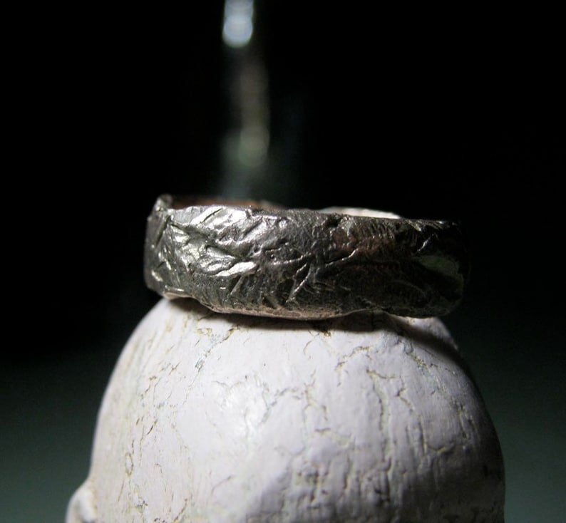 Rustic Distressed Ring 14k Gold Band - Roman Relic - Etsy